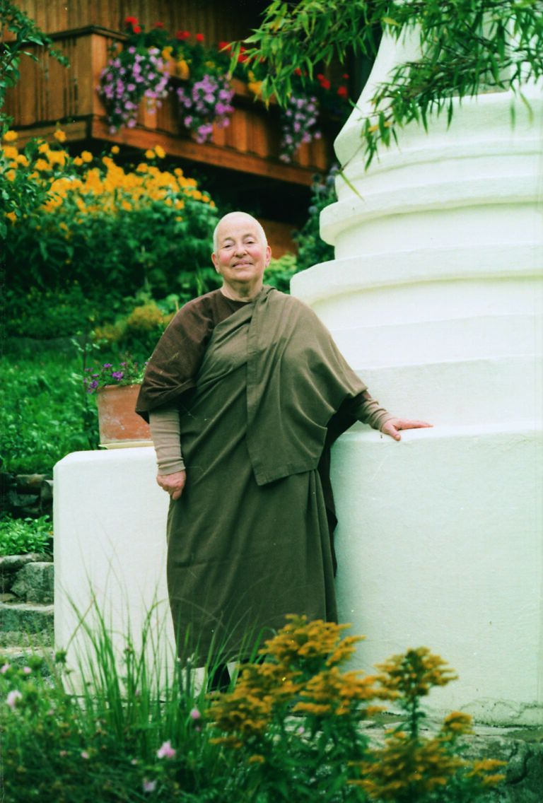 Buddhismus Aktuell | Brief eines Schülers an seine Lehrerin Ayya Khema